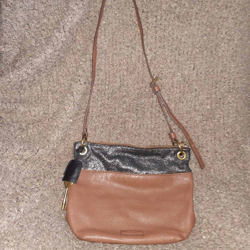 Fossil-Keely-Bucket Crossbody/Shoulder-Brown/Black Gl… - Gem